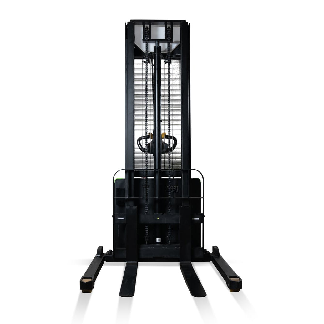 Sumachay Plus SST15+ | 3,300 lb Electric Pallet Stacker | 18-Month Warranty
